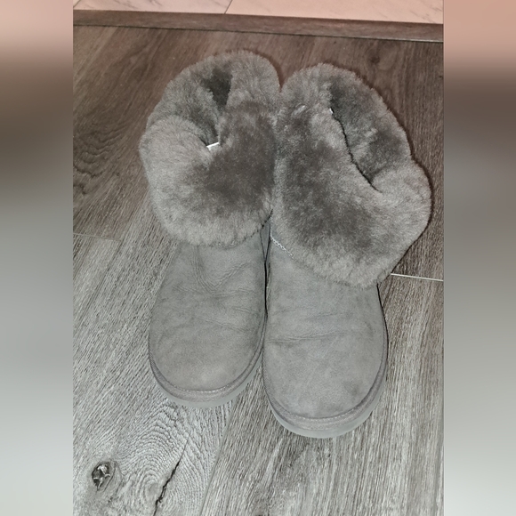 UGG | Shoes | Gray Ugg Boots Classic Style Mid Calf Or Fold Down Size 8 ...